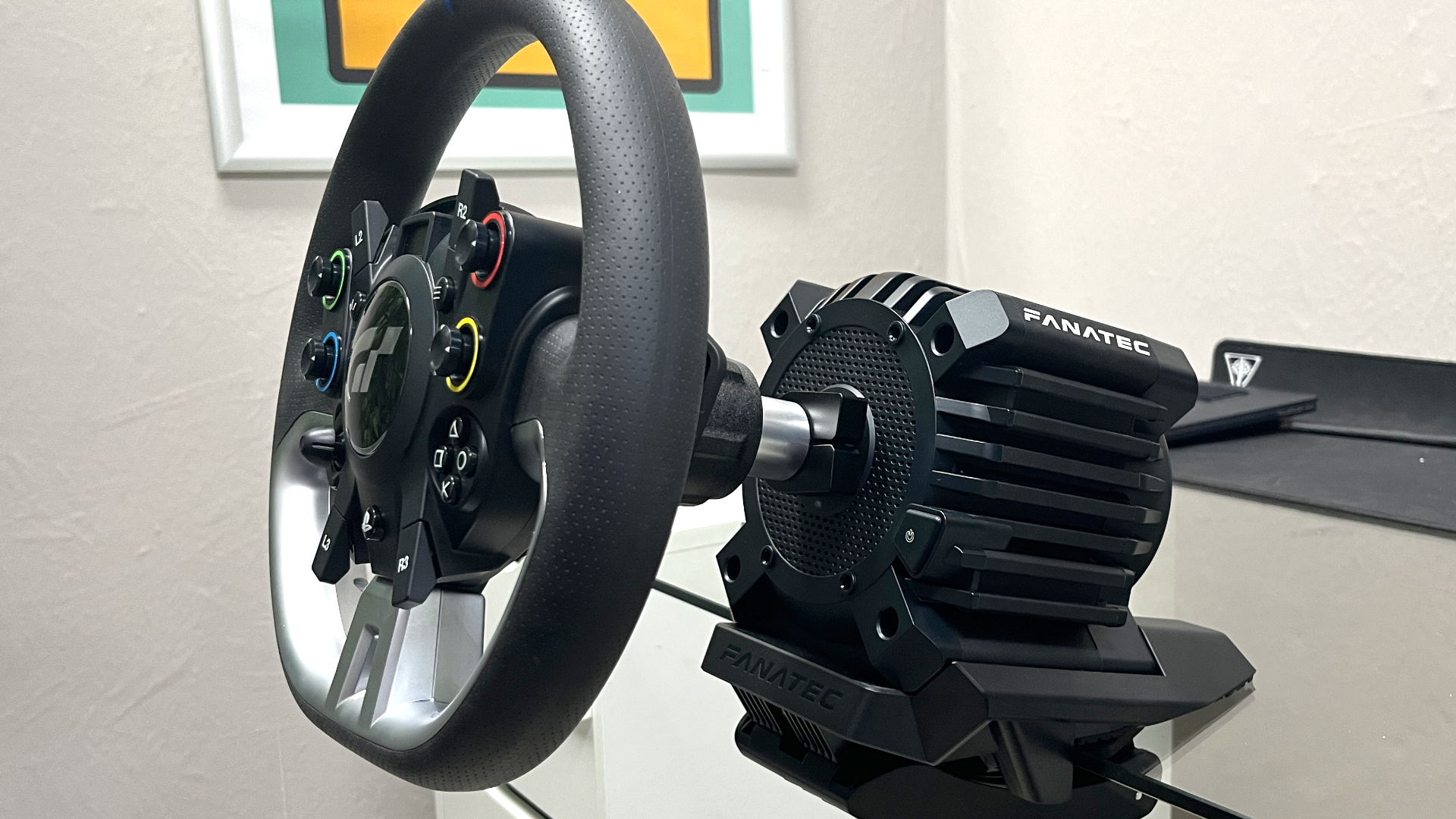 Essais et comparatifs du GT DD PRO, le nouveau volant officiel de Gran ...